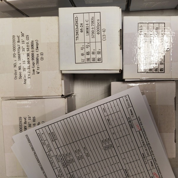 AT SC Cut Quartz Crystal Blanks Single Doubly Rotated With ZTC